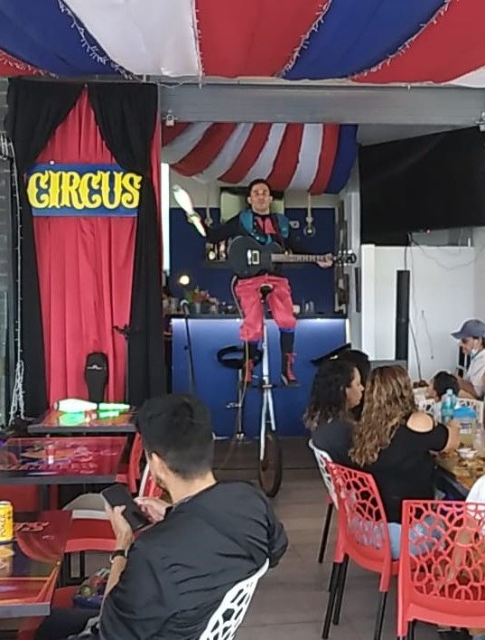 Circus Parrill-Bar • Menú, Precios y Dirección