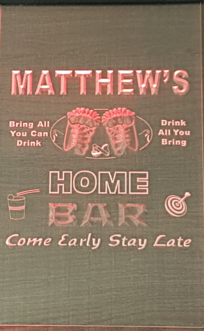 MATTHEWS • Menú, Precios y Dirección